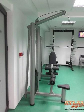 Lat mašina – Lat Pulldown