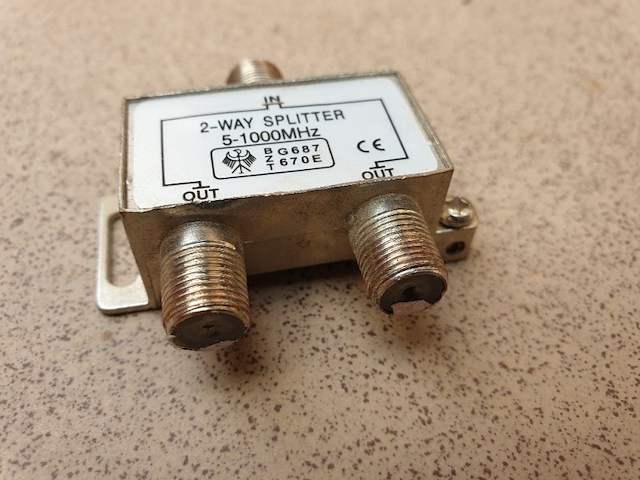 Spliter za antenu 2-way spliter 5-1000MHz