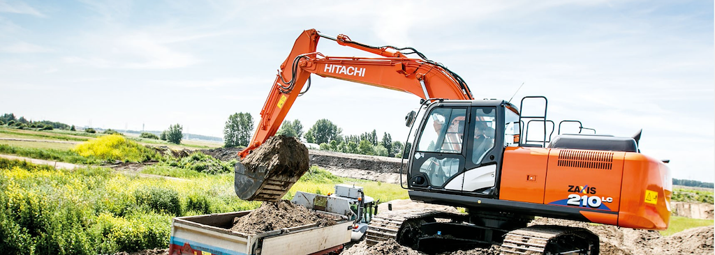 Srednji Hitachi bager ZX210-6