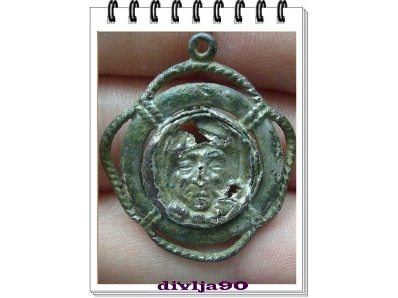 Medaljon @ Antika pre Hrista.