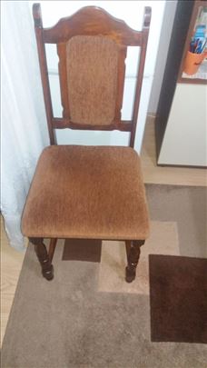 Na prodaju sto sa stolicama