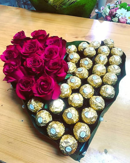 Srce sa ružama i Ferrero Rocher kuglicama