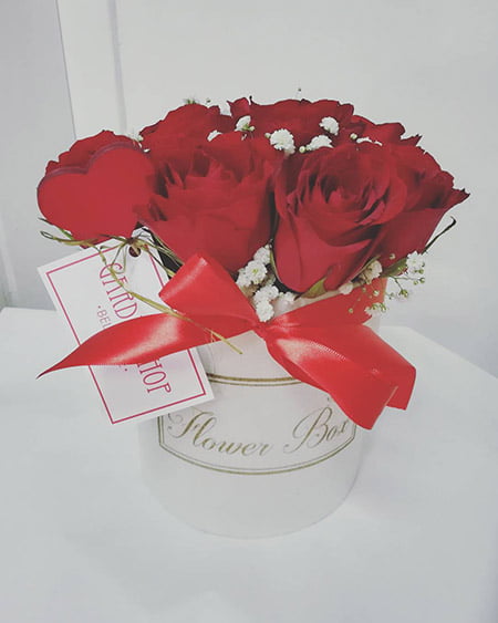 Flower box sa ružama