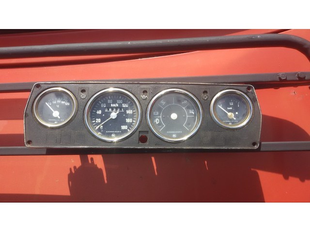 Skoda 120 L Skoda 105L km sat instrument tabla original