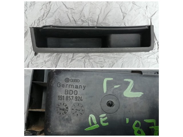 Pregrada ispod table za VW Golf 2