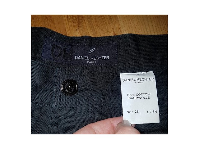 DANIEL HECHTER pantalone farmerke broj 28