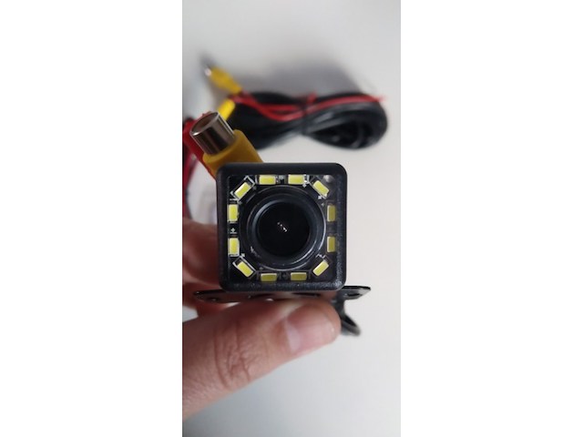 Rikverc kamera sa 12 LED sijalica