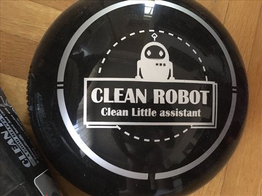 Clean robot usisivac koji sam cisti
