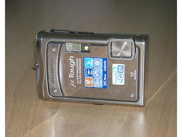 OLYMPUS uTOUGH-8000