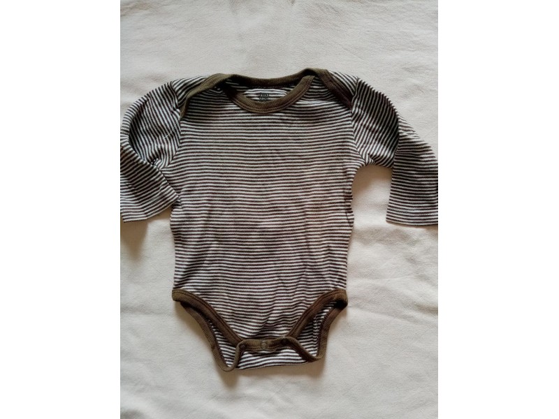 Carters bodi za 0-6 meseci