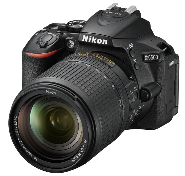 Nikon D5600 SET 18-140mm VR