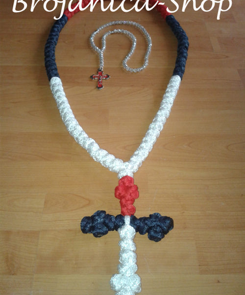 Ogrlica pletena trobojna obima 100cm debljine čvora 30mm