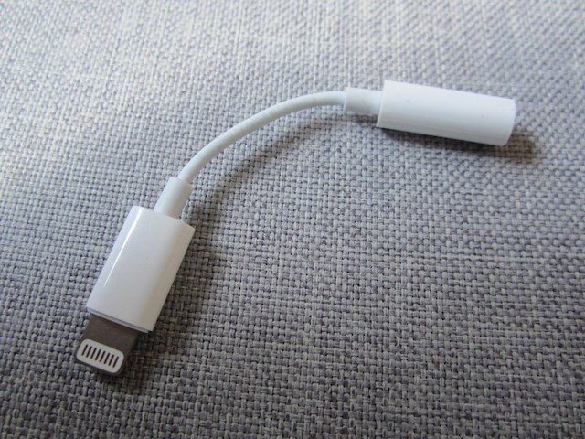 Apple Lightning to 3.5mm Headphone Jack Adapter A1749