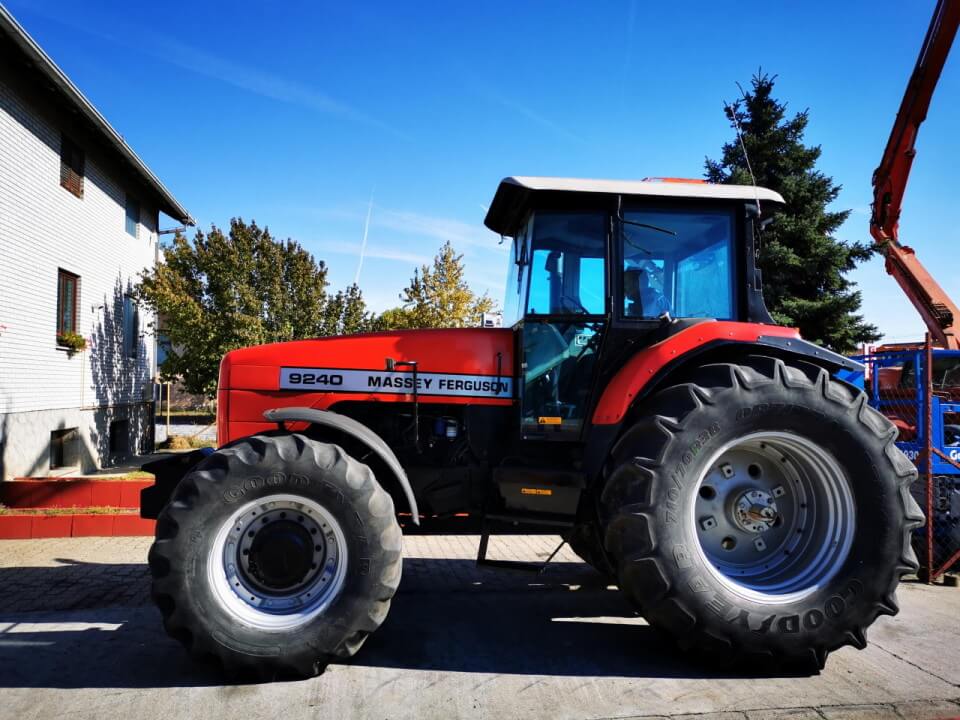 MASSEY FERGUSON 9240