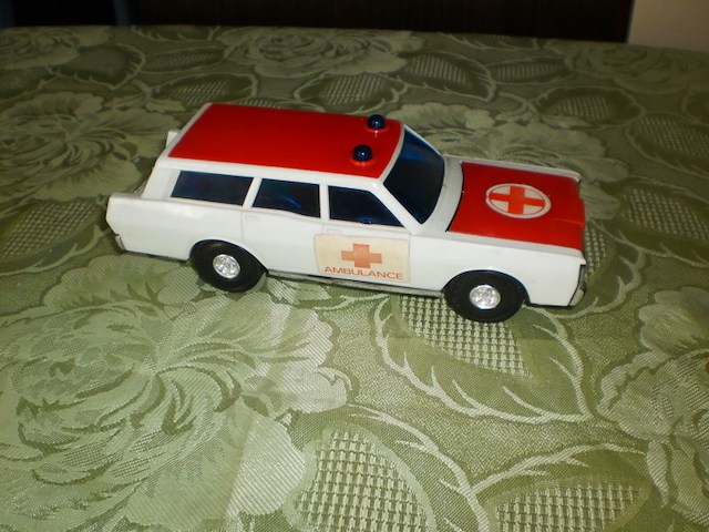 Ambulance - Lucky No 3122 - Made in Hong Kong - RETKO