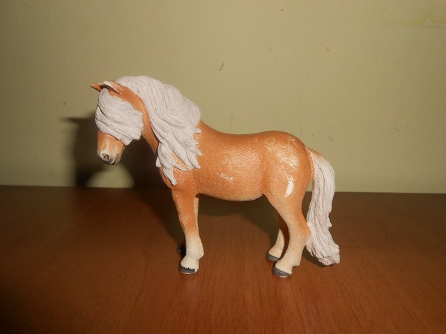 Schleich - Icelandic Pony Mare