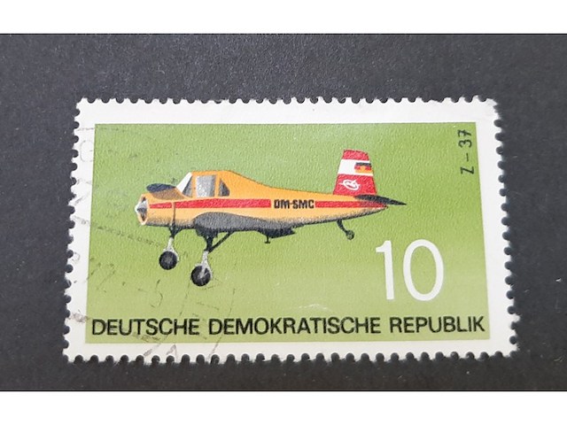 DDR 193 avion