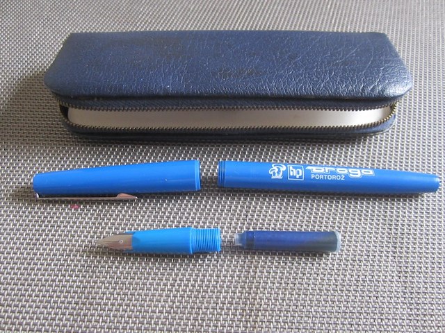Stara futrola za dve olovke + penkalo (Droga Portorož)