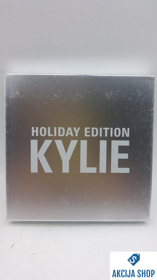 Kylie Holiday Edition lipstick -Tečni karmin