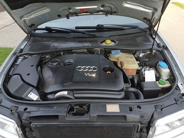 Poklopac motora za Audi A4 B5 1.9 TDi