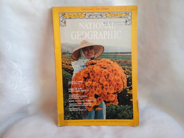 National Geographic october 1977 Dunav Dominikana