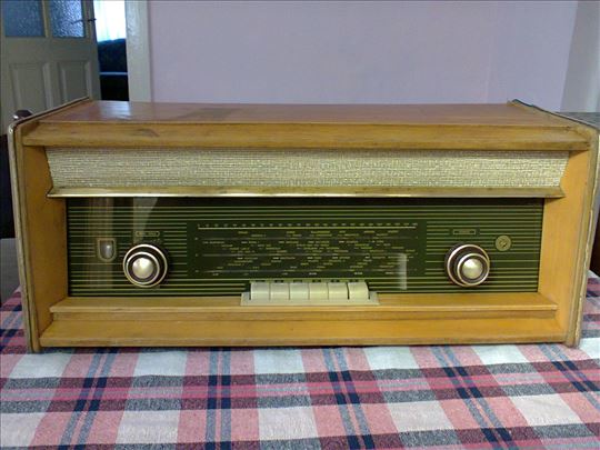 Radio ei nikola tesla model T 311