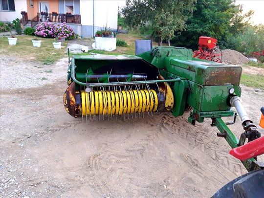 John Deere 224T