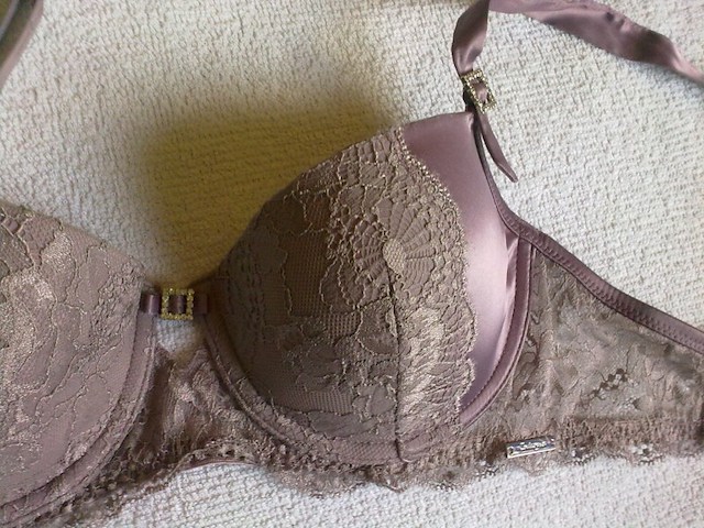 **Hunkemoller Zodique Luxe** fantastican brus, vel.70C