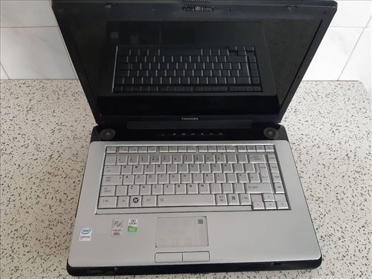 Laptop Toshiba Satellite Pro A200 T7250 za delove