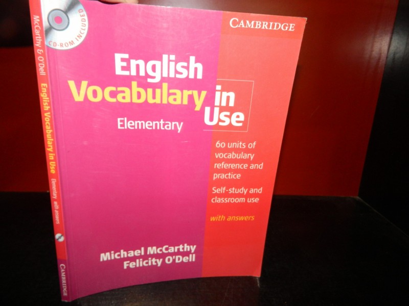 English vocabulary in Use - elementary CAMBRIDGE