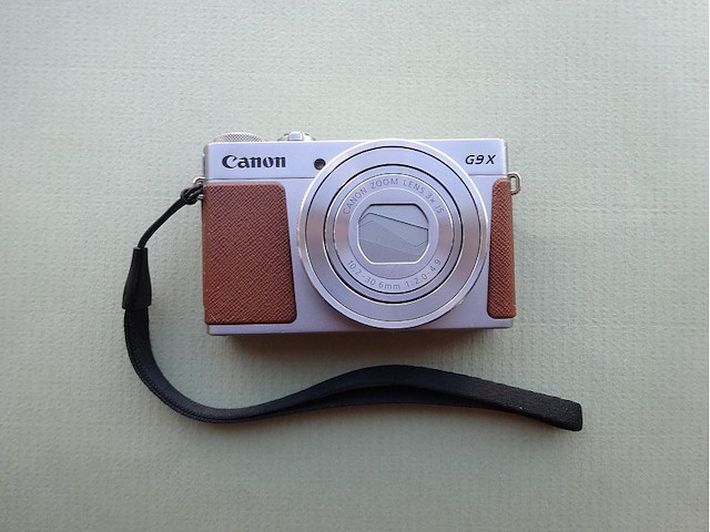 Canon G9X