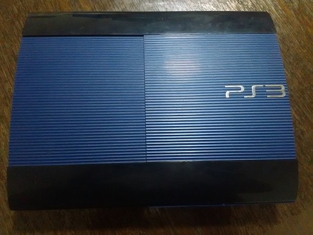 playstation 3 super slim ispravan u opisu sa slika