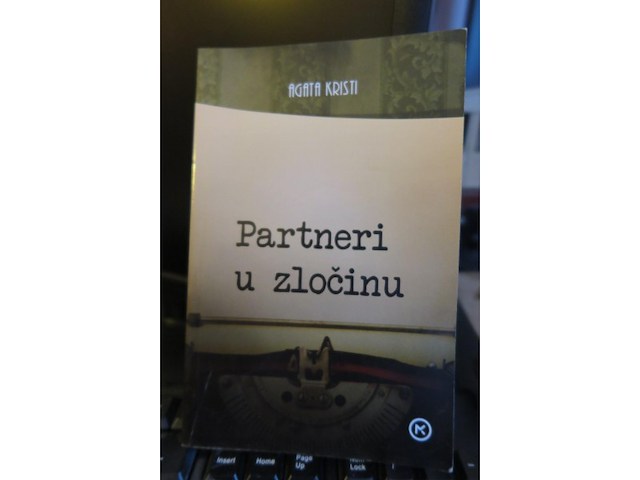 AGATA KRISTI - PARTNERI U ZLOČINU