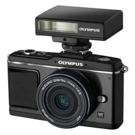 Digitalni fotoaparat E-P2 SE Pancake komplet i FL-14 crni - punjač i baterija OLYMPUS
