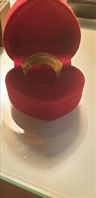 Neobican zlatan prsten-made in Italy