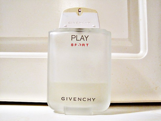 Givenchy  Play Sport