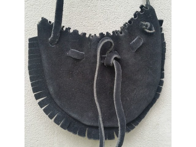crna torbica-novcanik od pr.velur koze