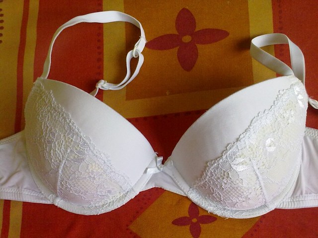 **C&;A Lingerie** fantastican brus, vel.80B