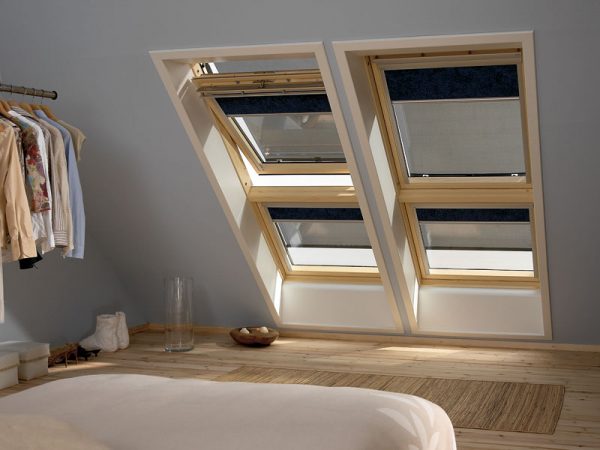 Velux Tenda spoljna i Siesta roletna teget DOP C04 / A-10%