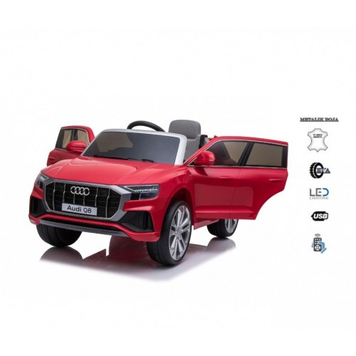 Dečiji auto na akumulator Audi Q8 model 260-1 crvena