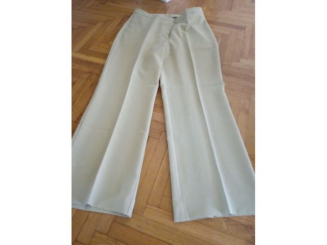 Bez pantalone