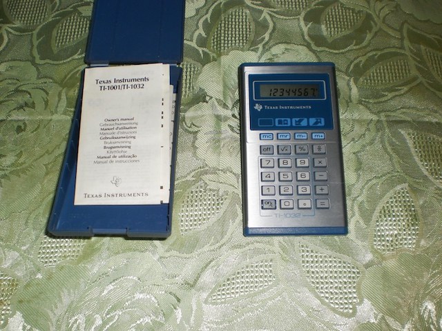 Texas Instruments TI-1032 - kalkulator iz 1982 godine