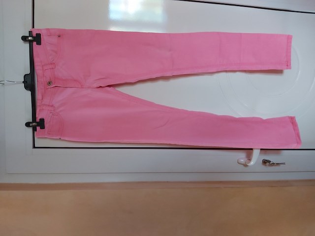 Drecavo roze pantalone