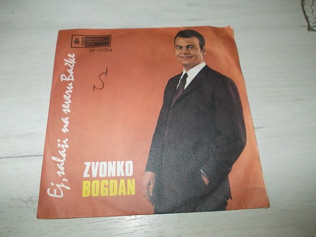 Zvonko Bogdan - Ej, salaši na severu Bačke