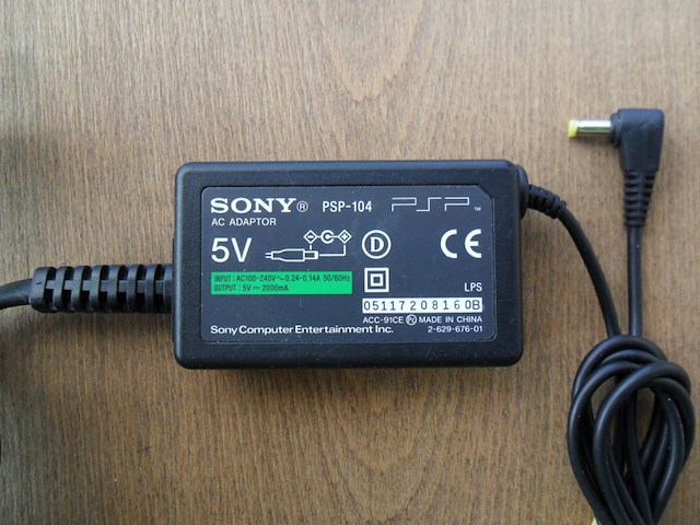 SONY PlayStation Portable PSP-104 punjač napajanje
