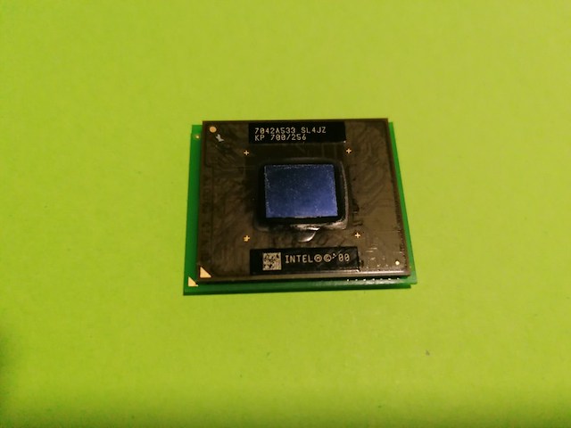 Intel SL4JZ 700mhz micro pga 2 Ispravan!