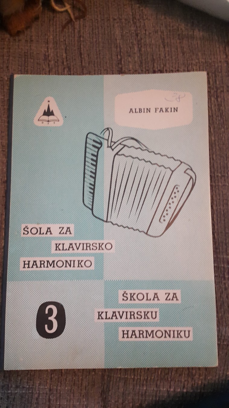 Škola za klavirsku harmoniku III