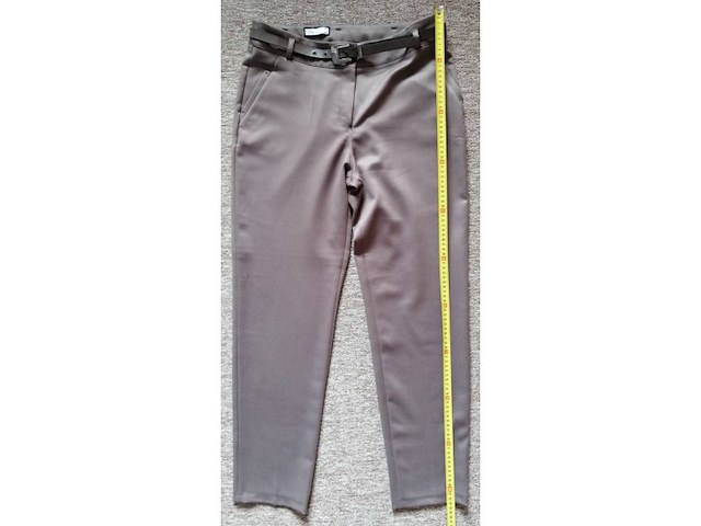 Nove prelepe pantalone