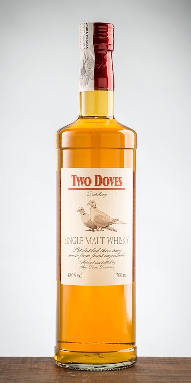 Two doves whisky
