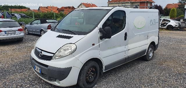 Opel Vivaro 2.0 cdti POLOVNI DELOVI